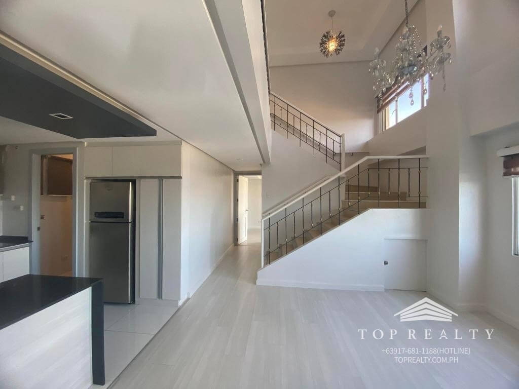Top Realty Leasing